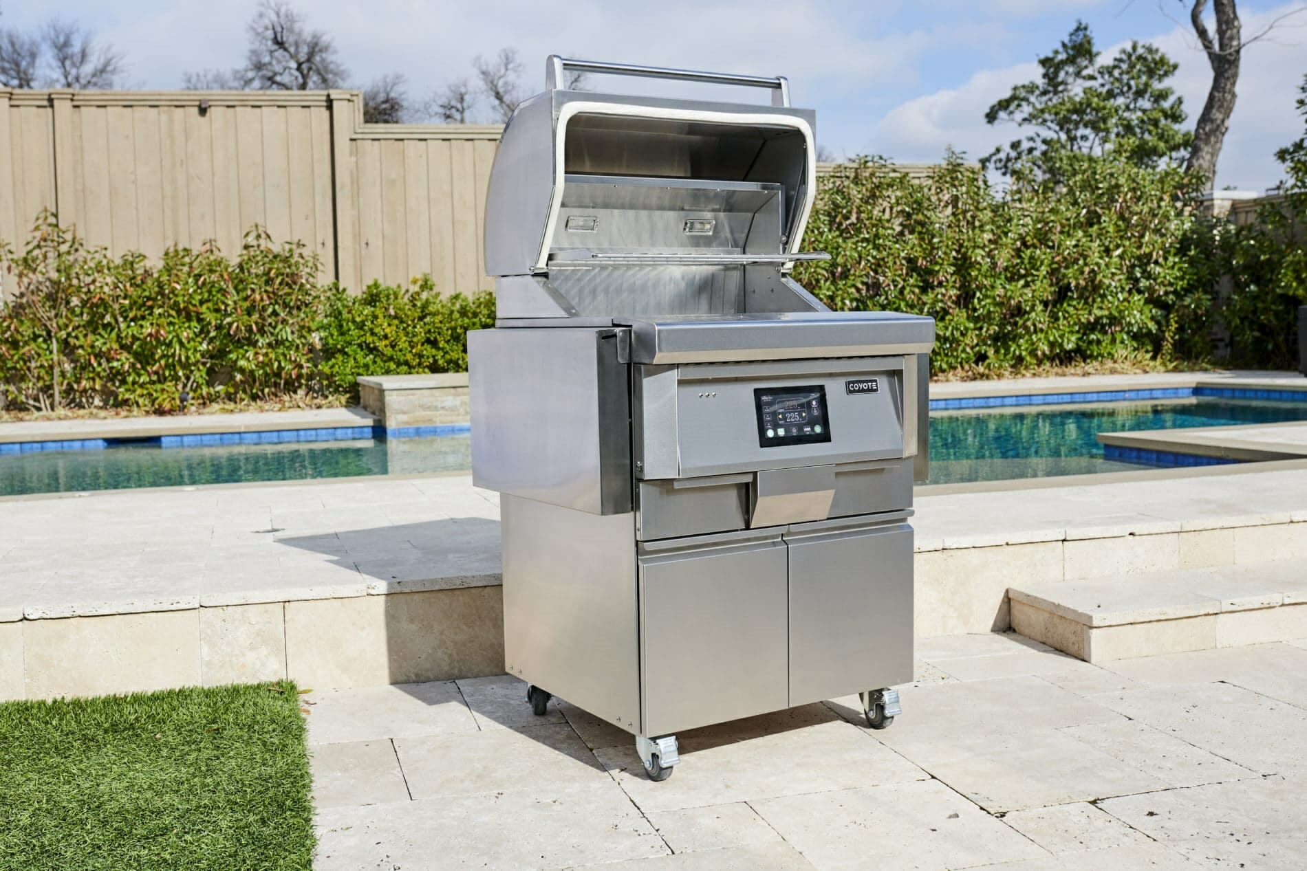 Coyote is Changing the Definition of a Pellet Grill for Outdoor ...