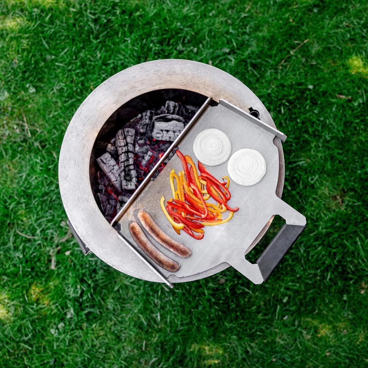 Breeo Releases a New Flat Top Griddle for its Fire Pits - CookOut News ...