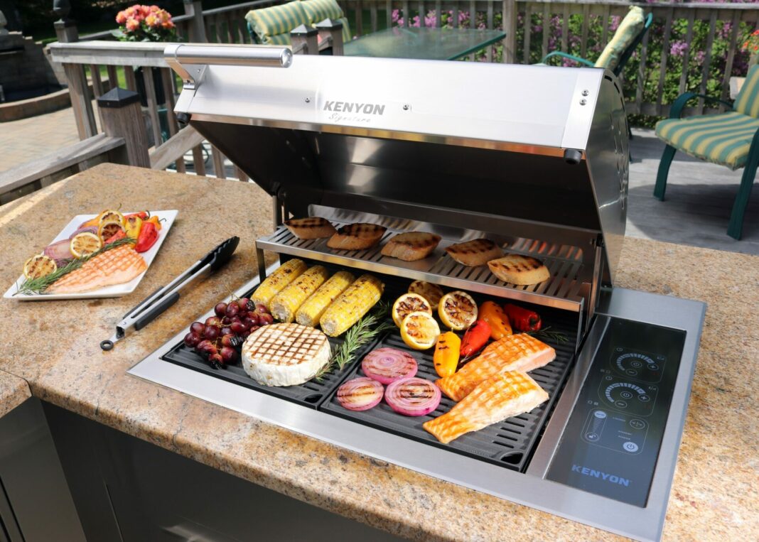 Kenyon Launches Signature Grill with Custom Styling - Carbon Fiber Lid ...
