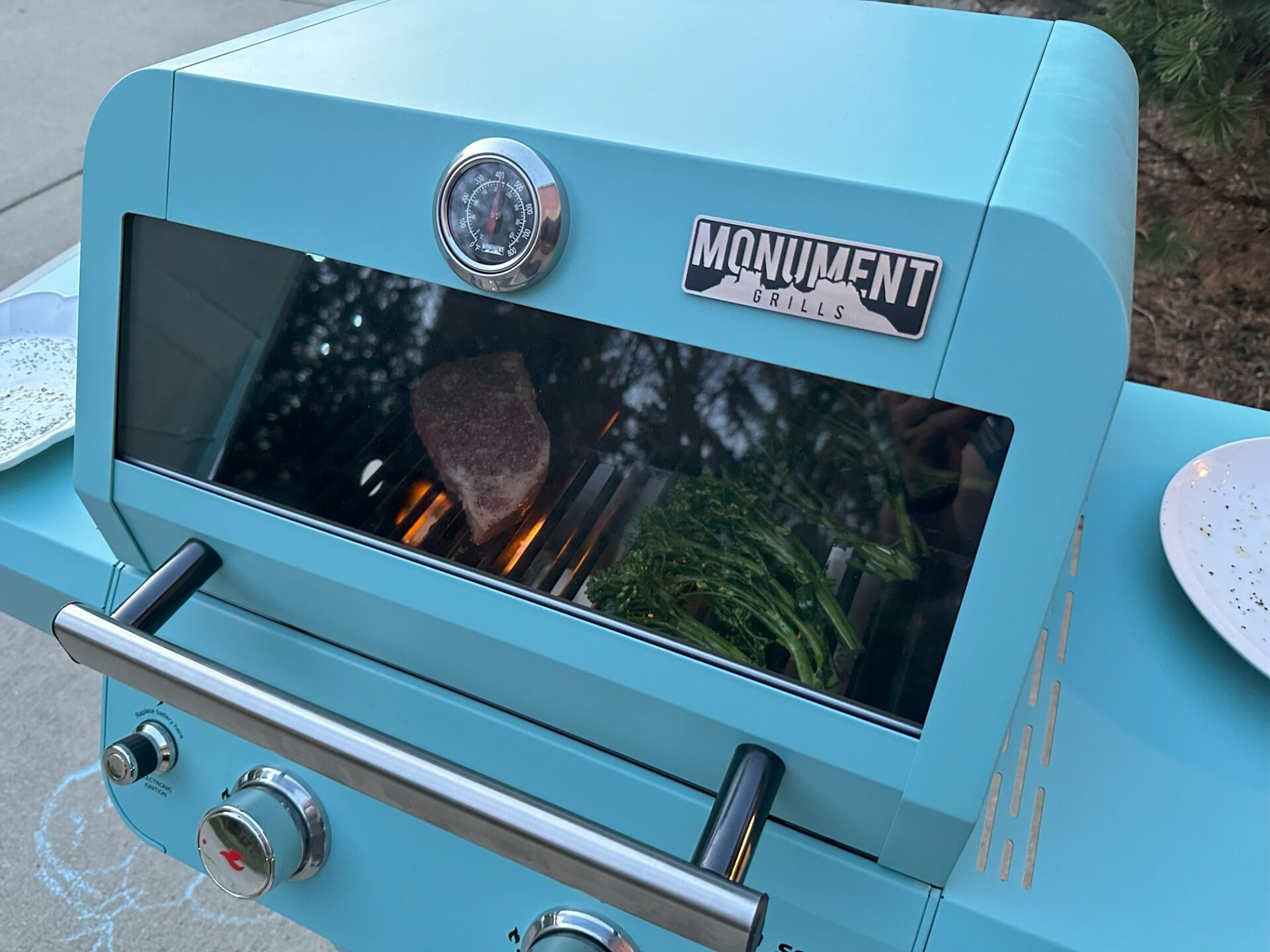 Monument Grills Mesa Review – The 2-Burner Grill is a Head Turner ...