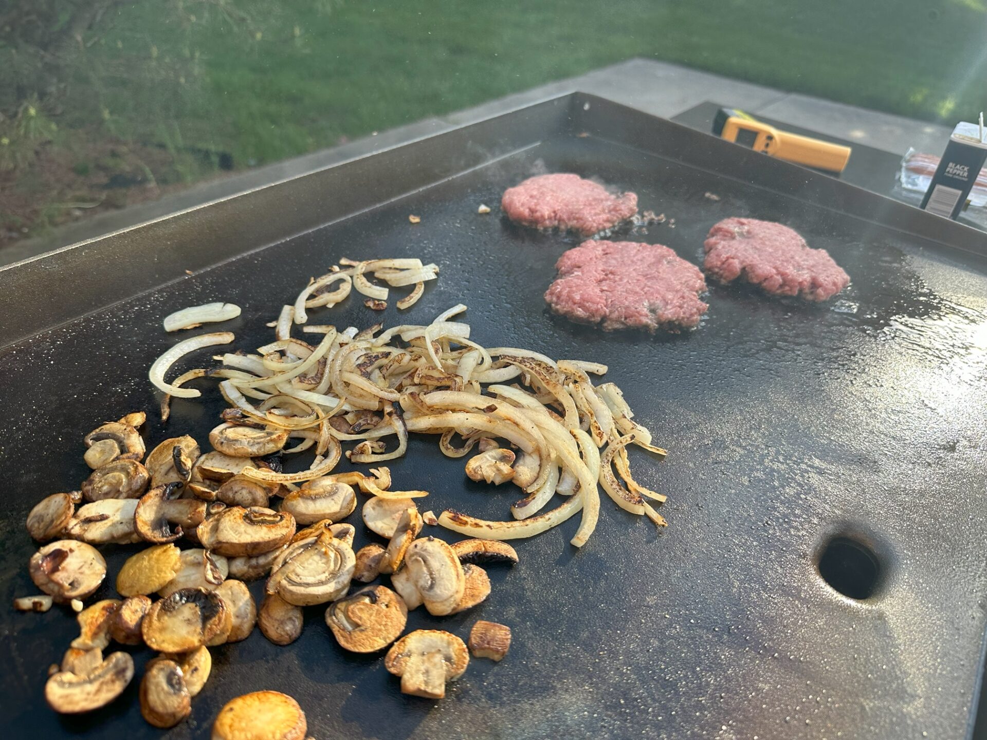 Charbroil Performance Series Griddle Review - Good Design, Fresh ...
